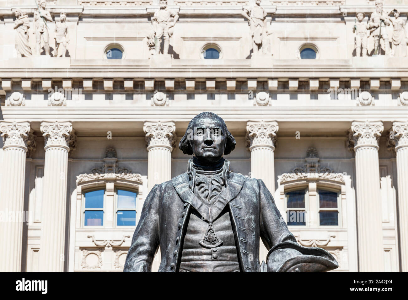 Indianapolis - Circa October 2019: George Washington statue stands ...