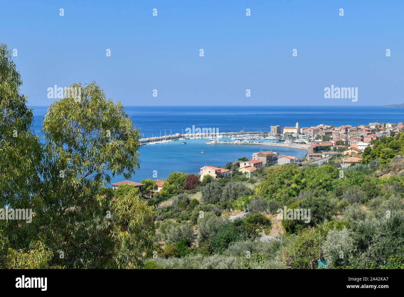 Port of acciaroli hi-res stock photography and images - Alamy