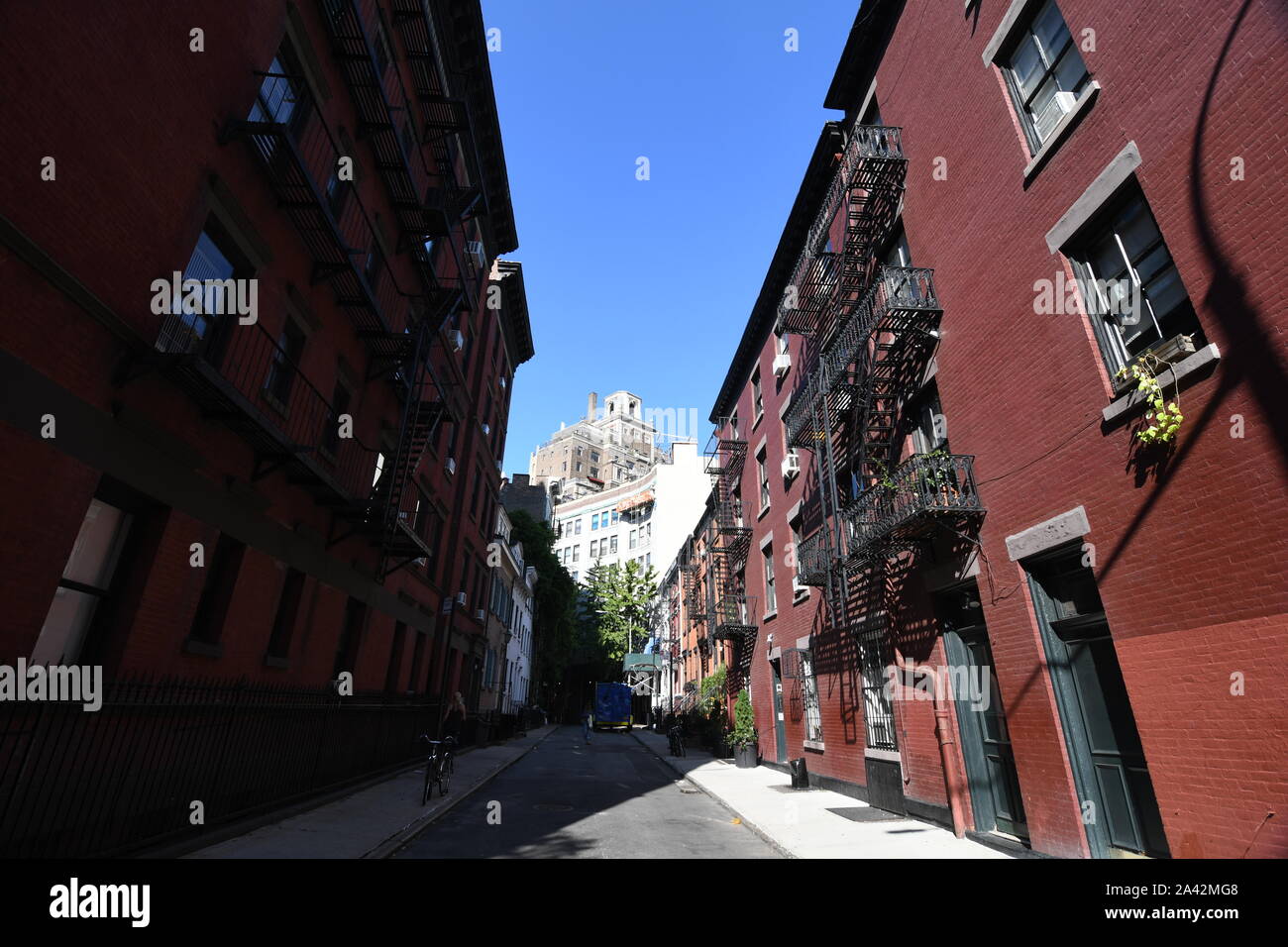 New York street view, NYC, USA Stock Photo - Alamy