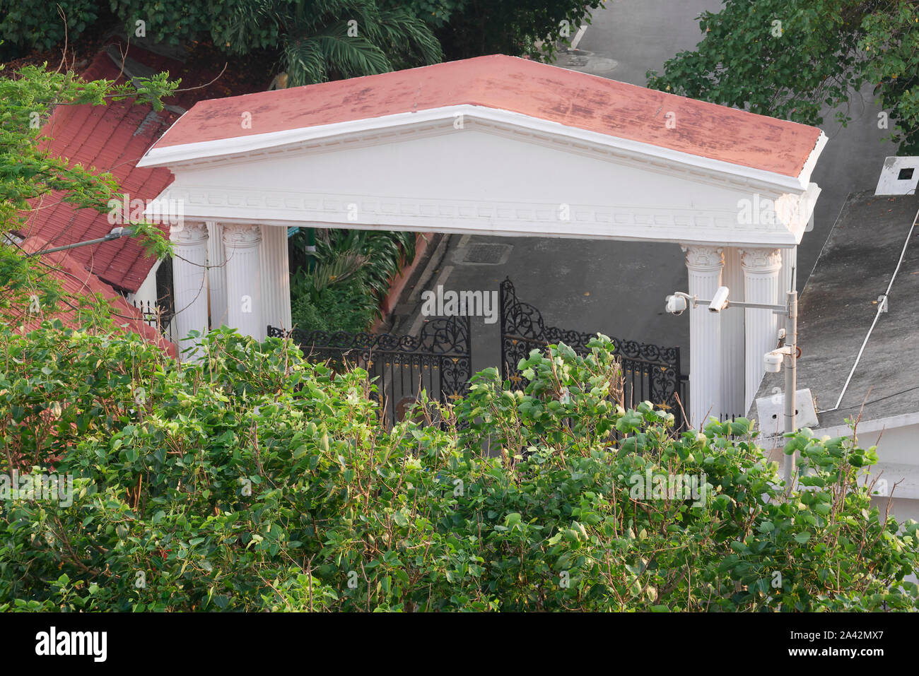 VIEW OF RAJ BHAVAN MAIN GATE, MUMBAI, OFFICIAL RESIDENCE OF THE ...