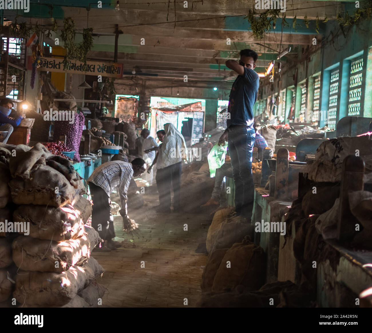 India and jute hi-res stock photography and images - Alamy