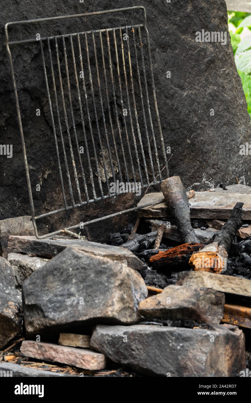 Campfire place in the woods, natural fireplace Stock Photo - Alamy