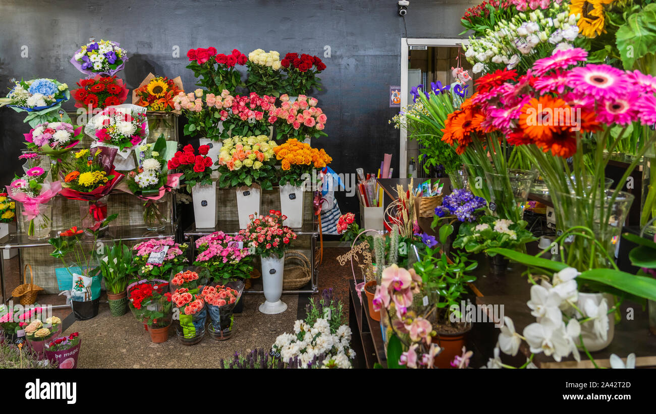 Flowers metro station hi-res stock photography and images - Alamy