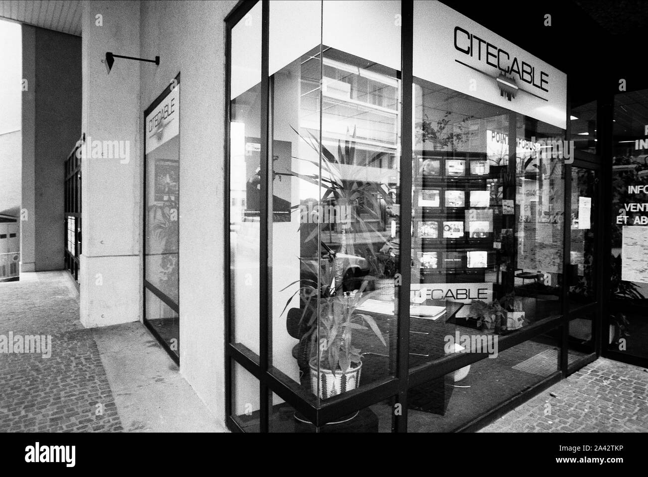 Cable television archives hi-res stock photography and images - Alamy