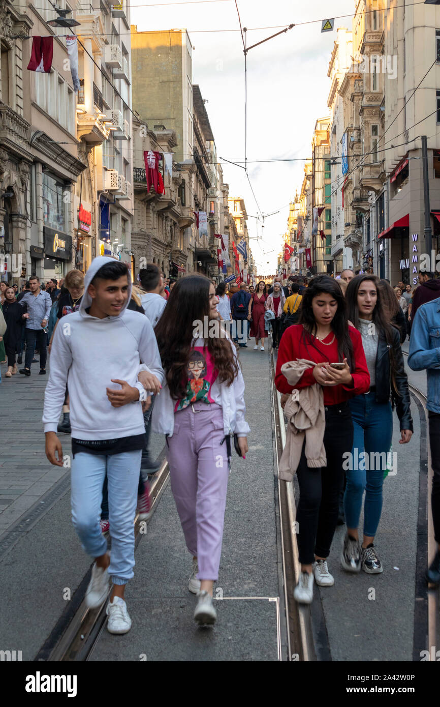 Istiklal Avenue (Caddesi), Turkey, Istanbul Stock Photo - Alamy