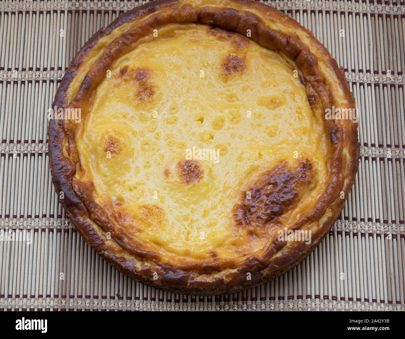 Top view of a cheesecake Stock Photo - Alamy
