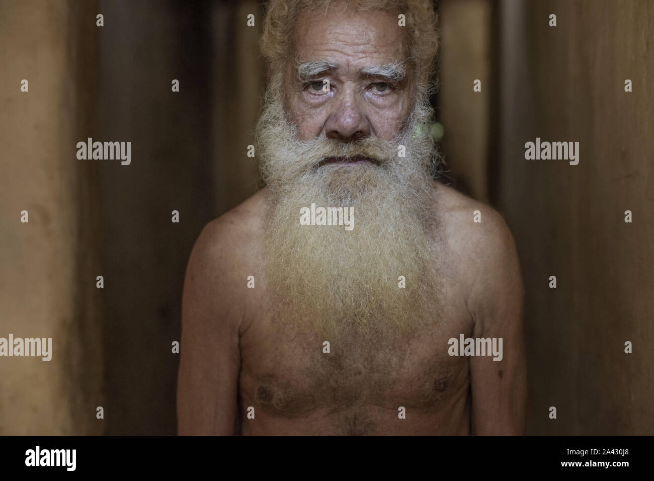 Old man in the countryside of southeast Brazil Stock Photo - Alamy