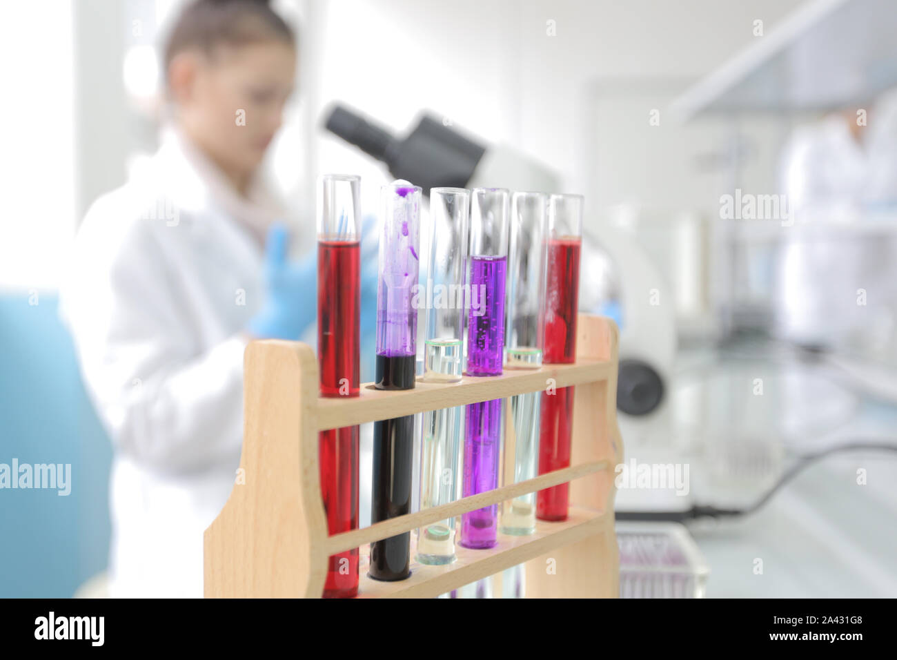 Medical research test tubes microscope hi-res stock photography and ...