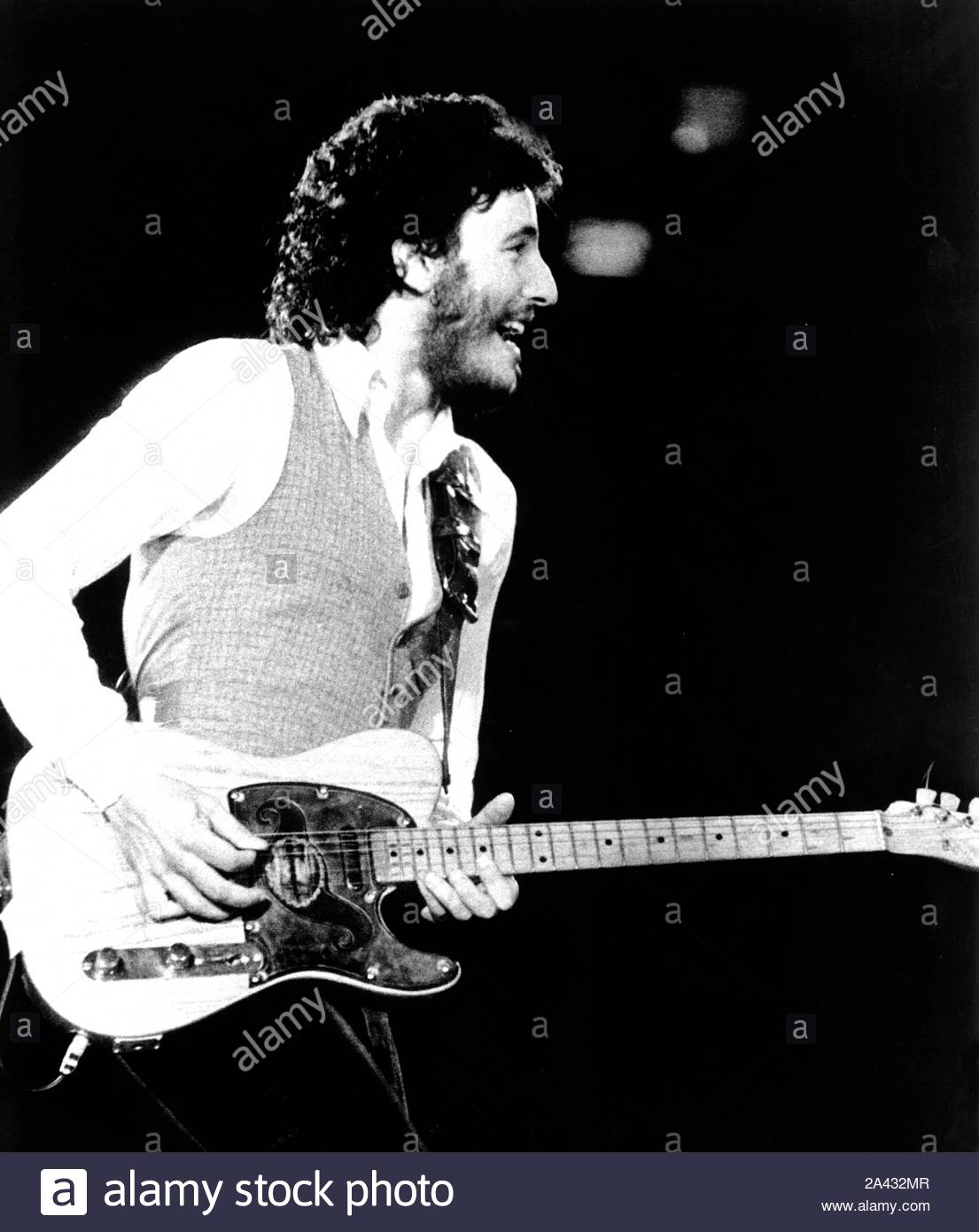 Bruce Springsteen Guitar Stock Photos & Bruce Springsteen Guitar Stock ...