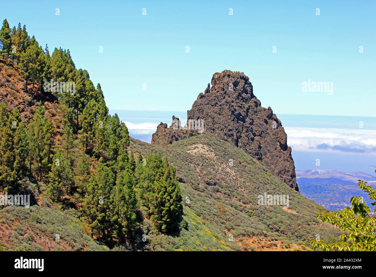 Mountainside village in sun hi-res stock photography and images - Alamy