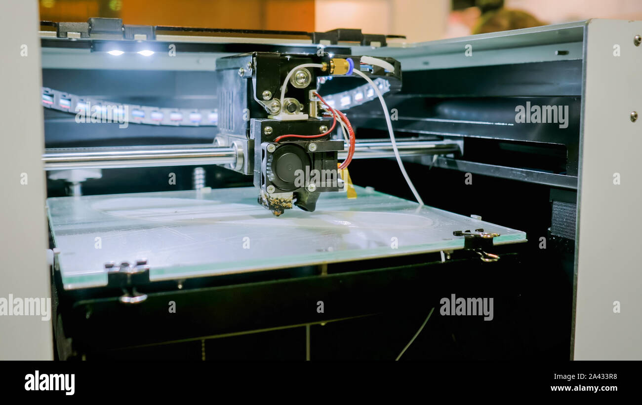 3D printer during work Stock Photo - Alamy