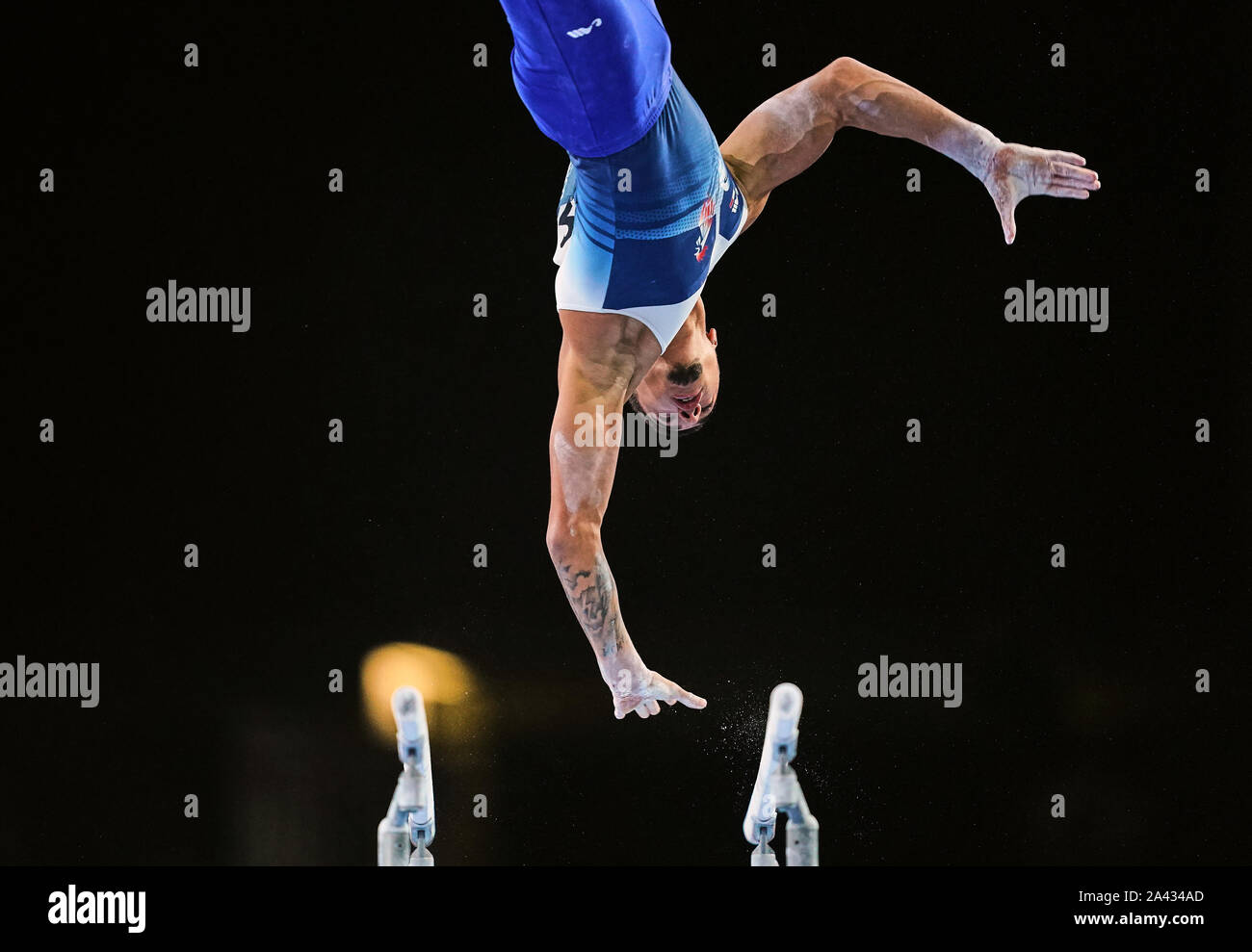 Parallel bars for men hi-res stock photography and images - Alamy