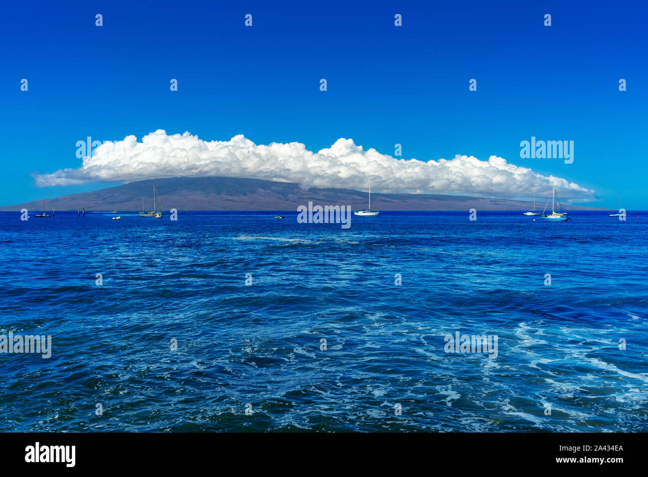 View of the island of Lanai from coast of Lahaina in Muai, Hawaii Stock ...