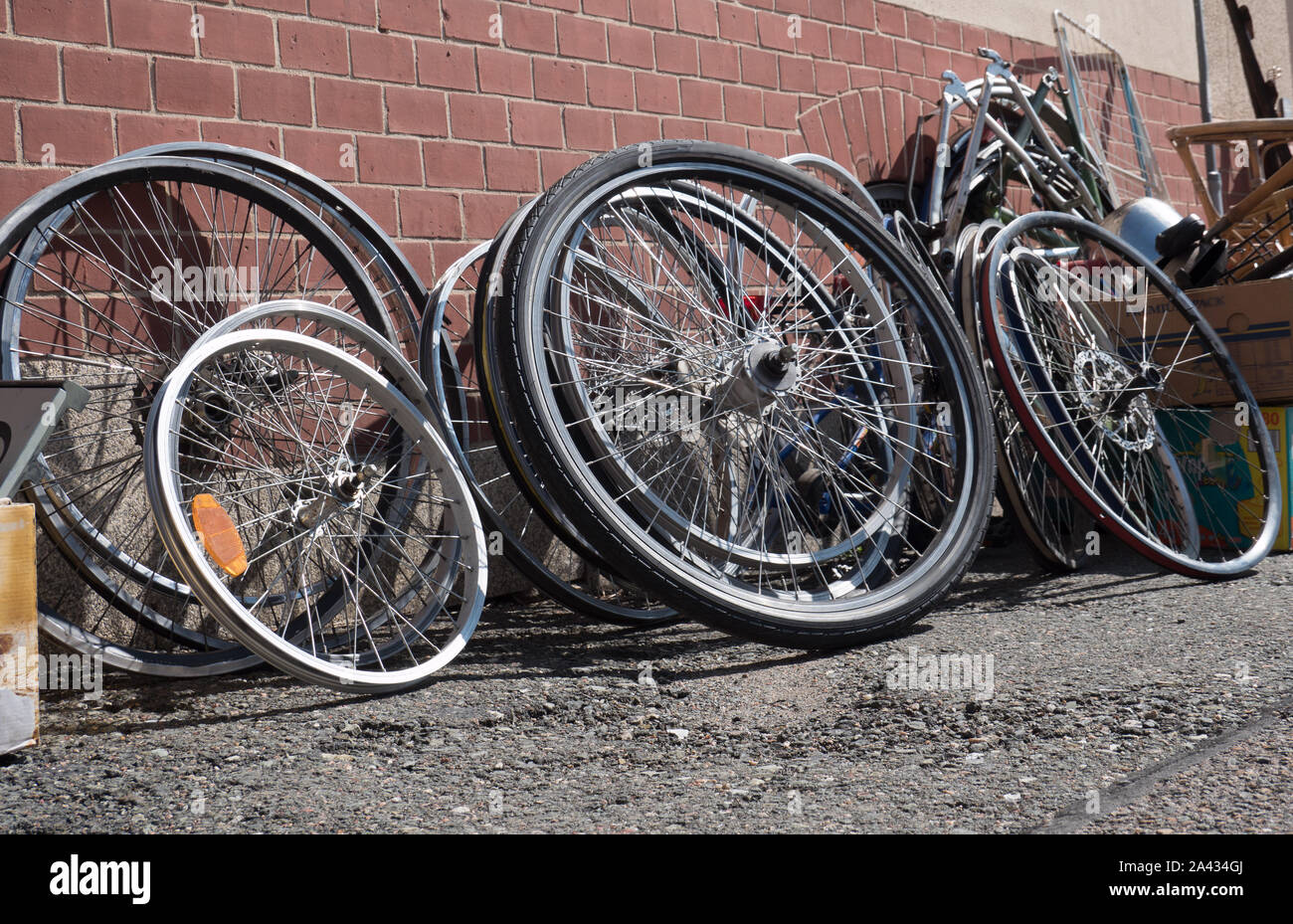 Rusty bicycle parts hi-res stock photography and images - Alamy