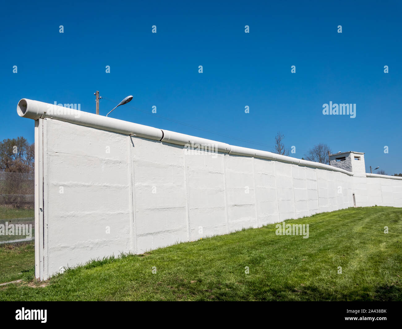 Watchtower magazine hi-res stock photography and images - Alamy