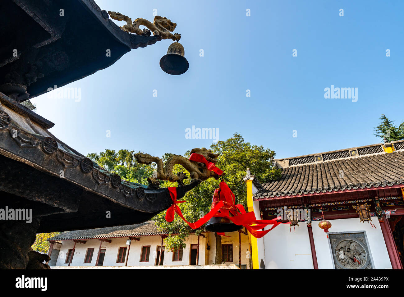 Guangji temple hi-res stock photography and images - Alamy