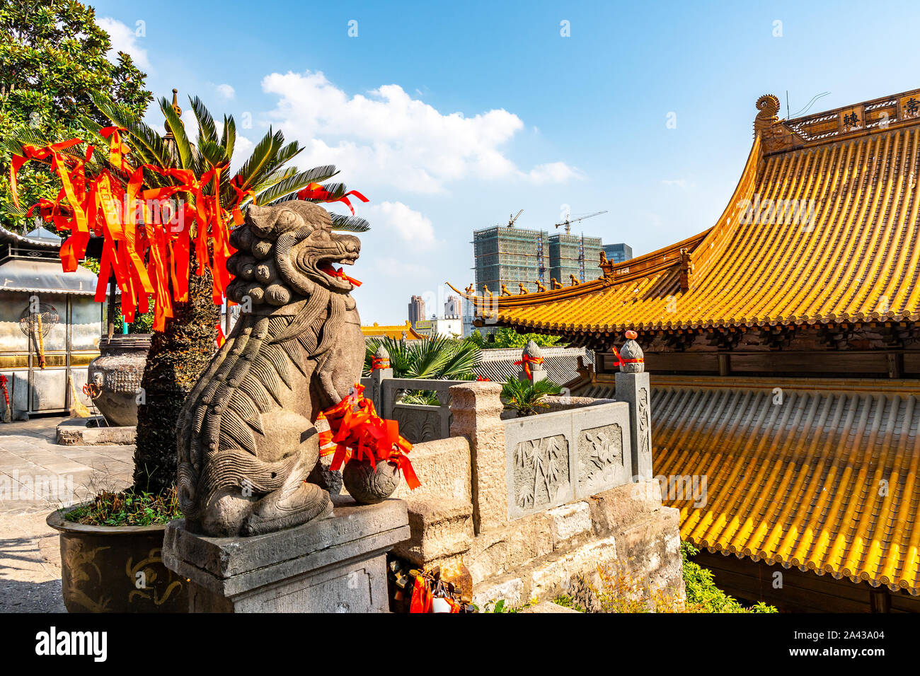 Wuhu Anhui Guangji Buddhist Monastery Temple Lion Sculpture with Hall ...