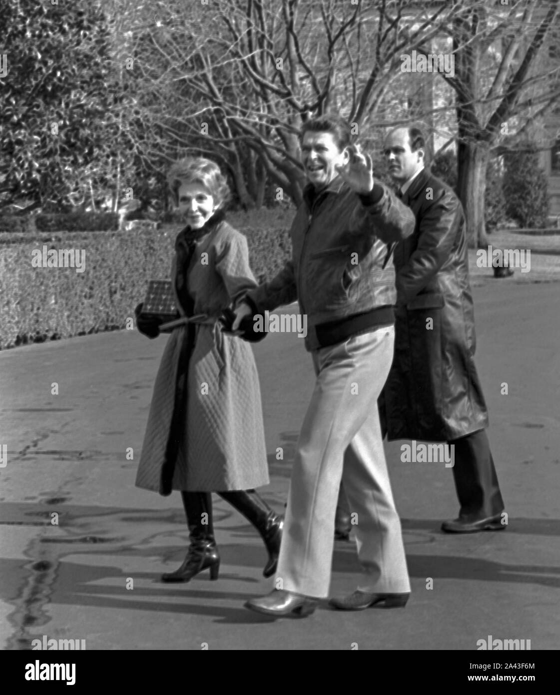 Ronald reagan walking Black and White Stock Photos & Images - Alamy