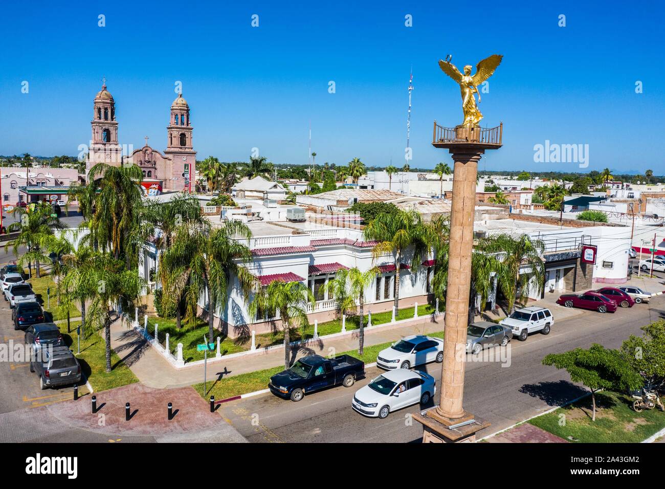 Monumento dorado hi-res stock photography and images - Alamy