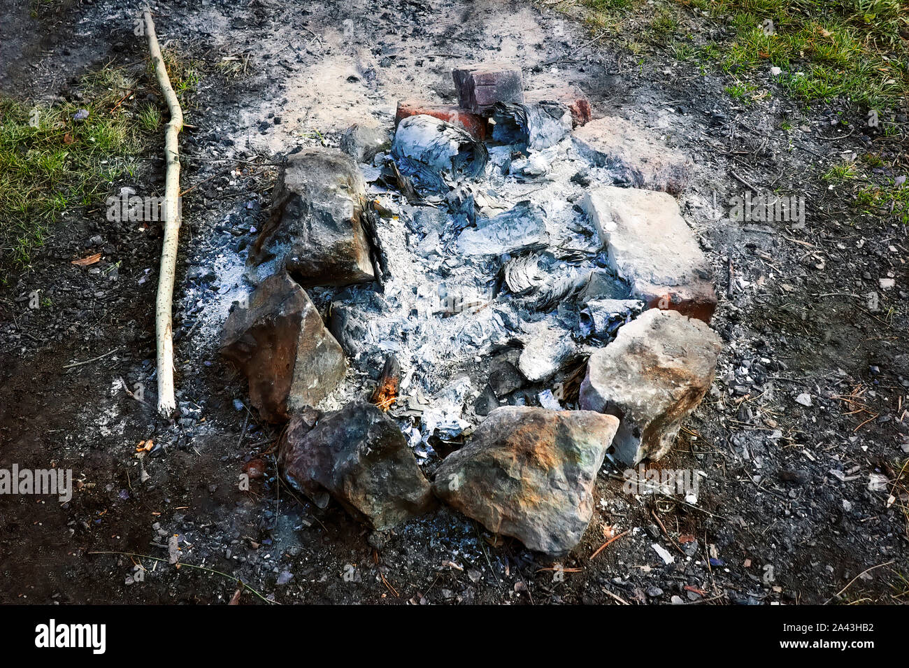 Hot campfire stones High Resolution Stock Photography and Images - Alamy