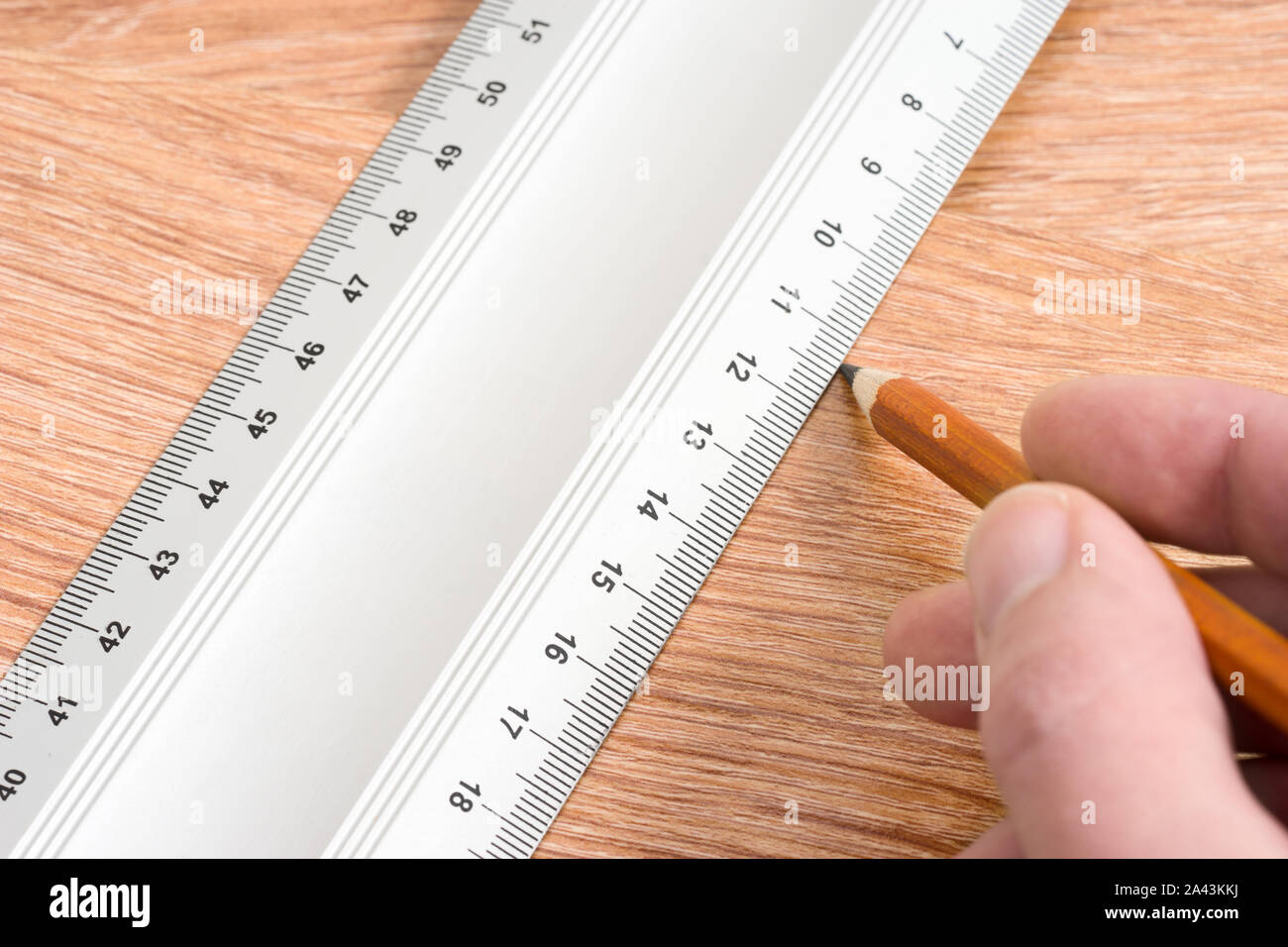 Installation ruler hi-res stock photography and images - Alamy