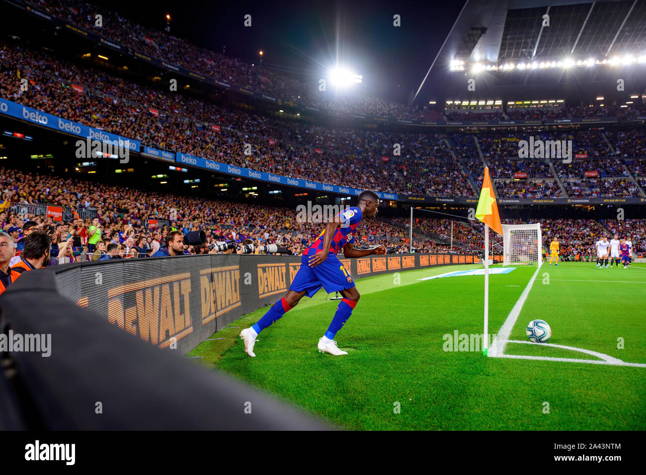 BARCELONA - OCT 6: Ousmane Dembele plays at the La Liga match between ...