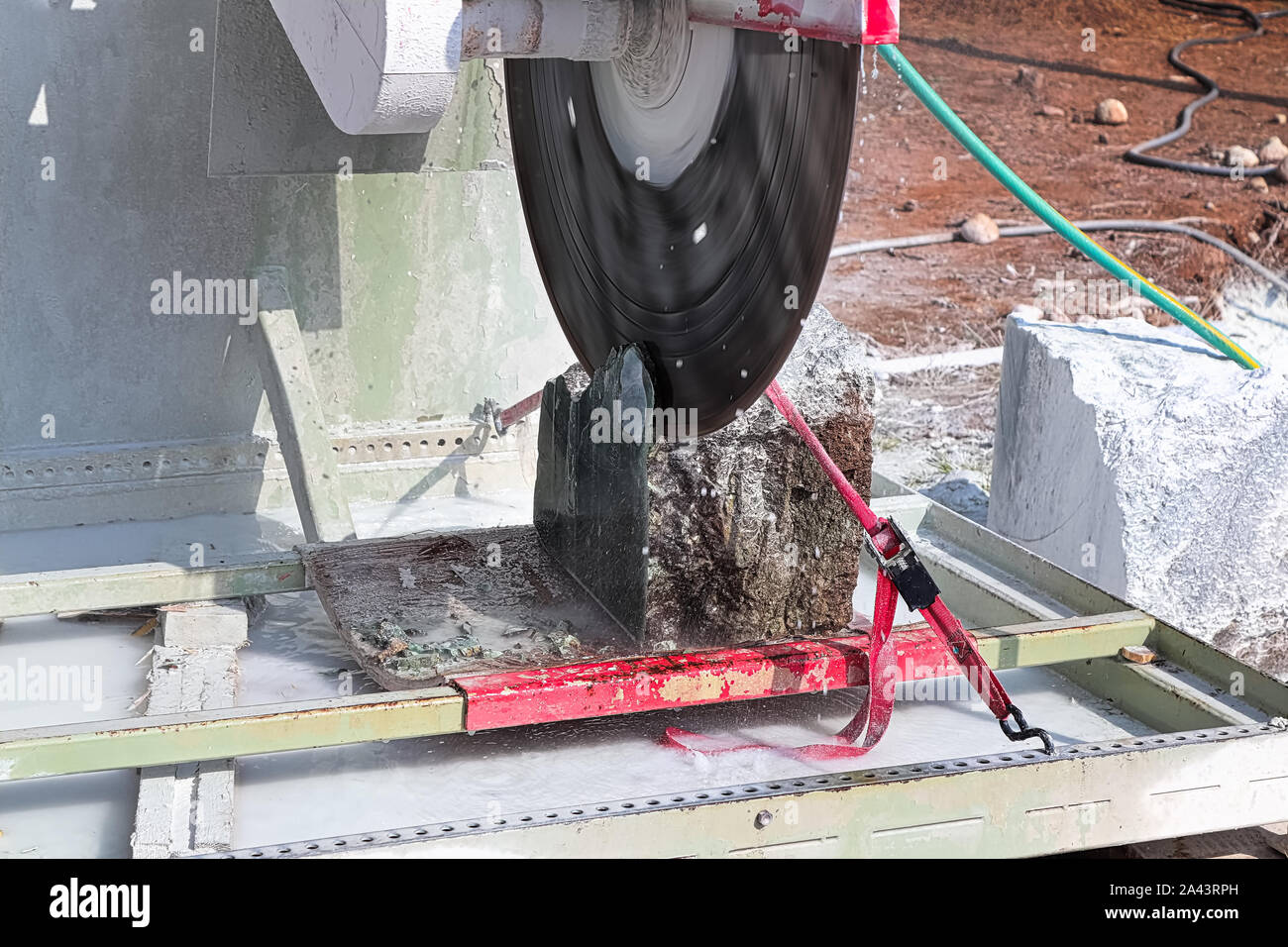 Cutting jade hi-res stock photography and images - Alamy