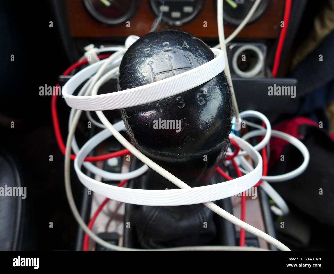 Stereo cables hi-res stock photography and images - Alamy
