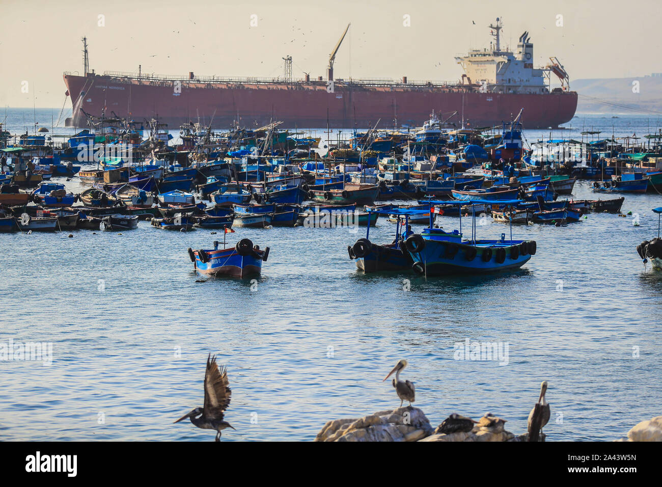 Barcos peru hi-res stock photography and images - Alamy