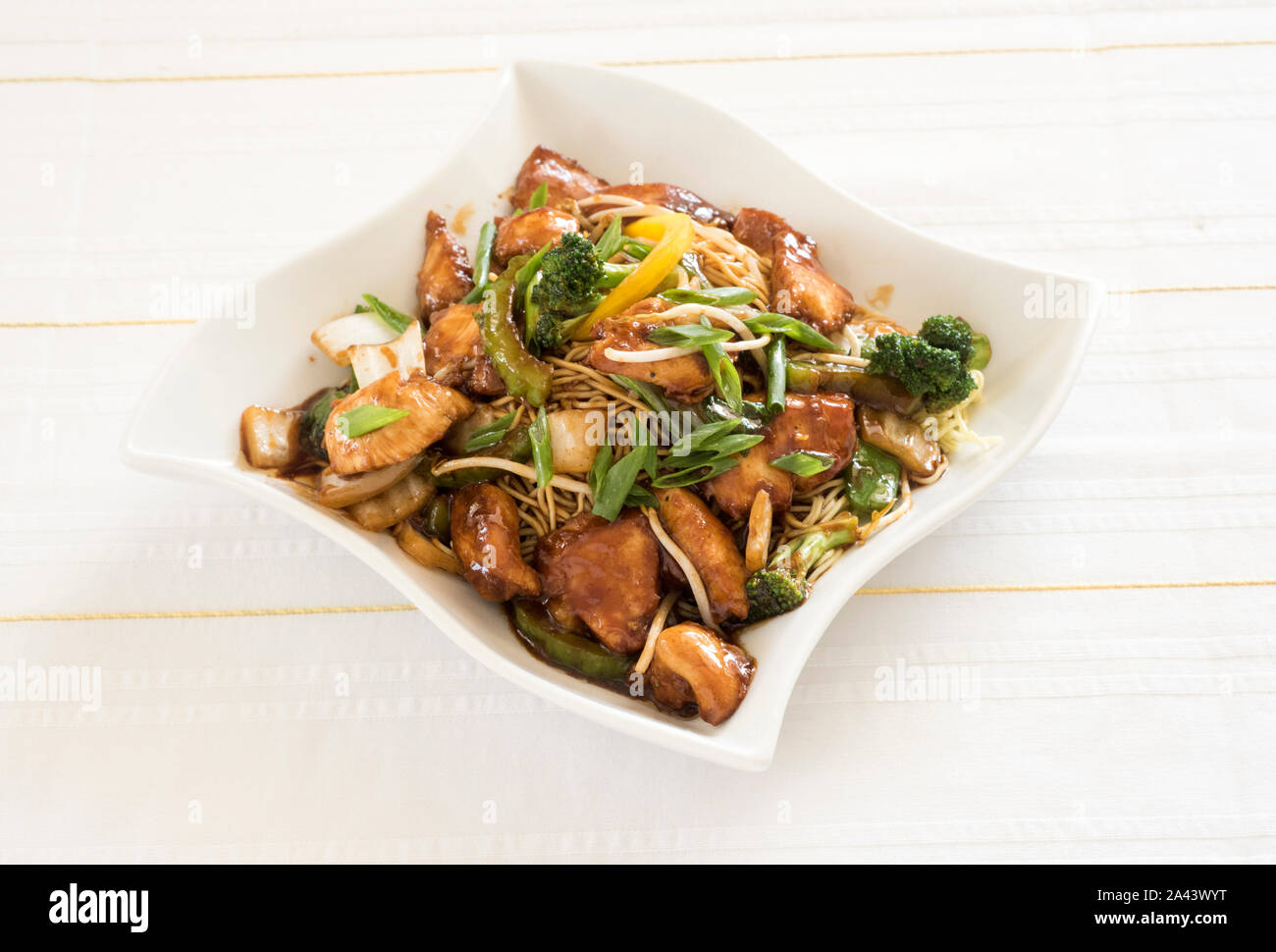 Shrimp Chow Mein. Tallarin Saltado. Peruvian Chifa Stock Photo - Alamy