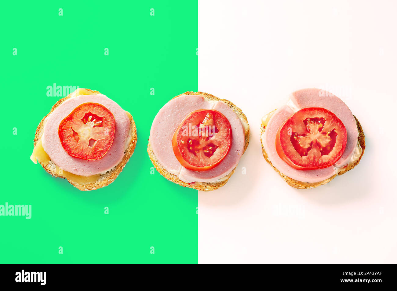 Open face sandwiches hi-res stock photography and images - Alamy
