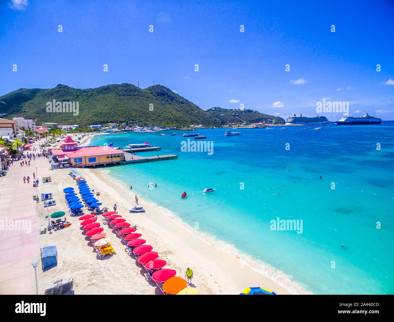 Great bay beach st.maarten Stock Photo - Alamy