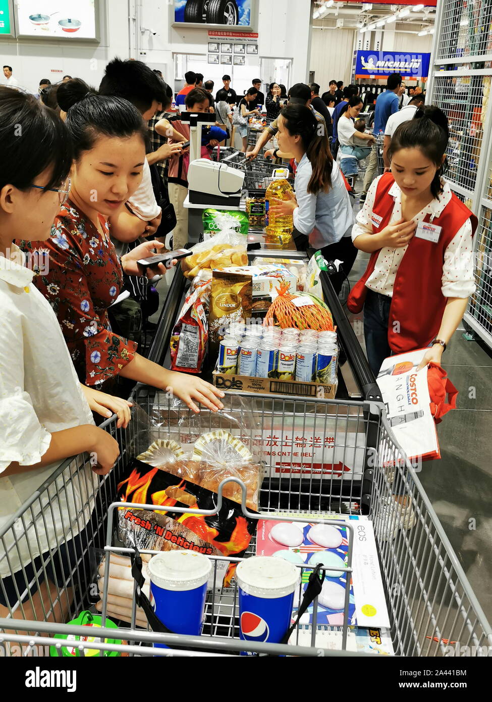 The costco store in shanghai hi-res stock photography and images - Alamy