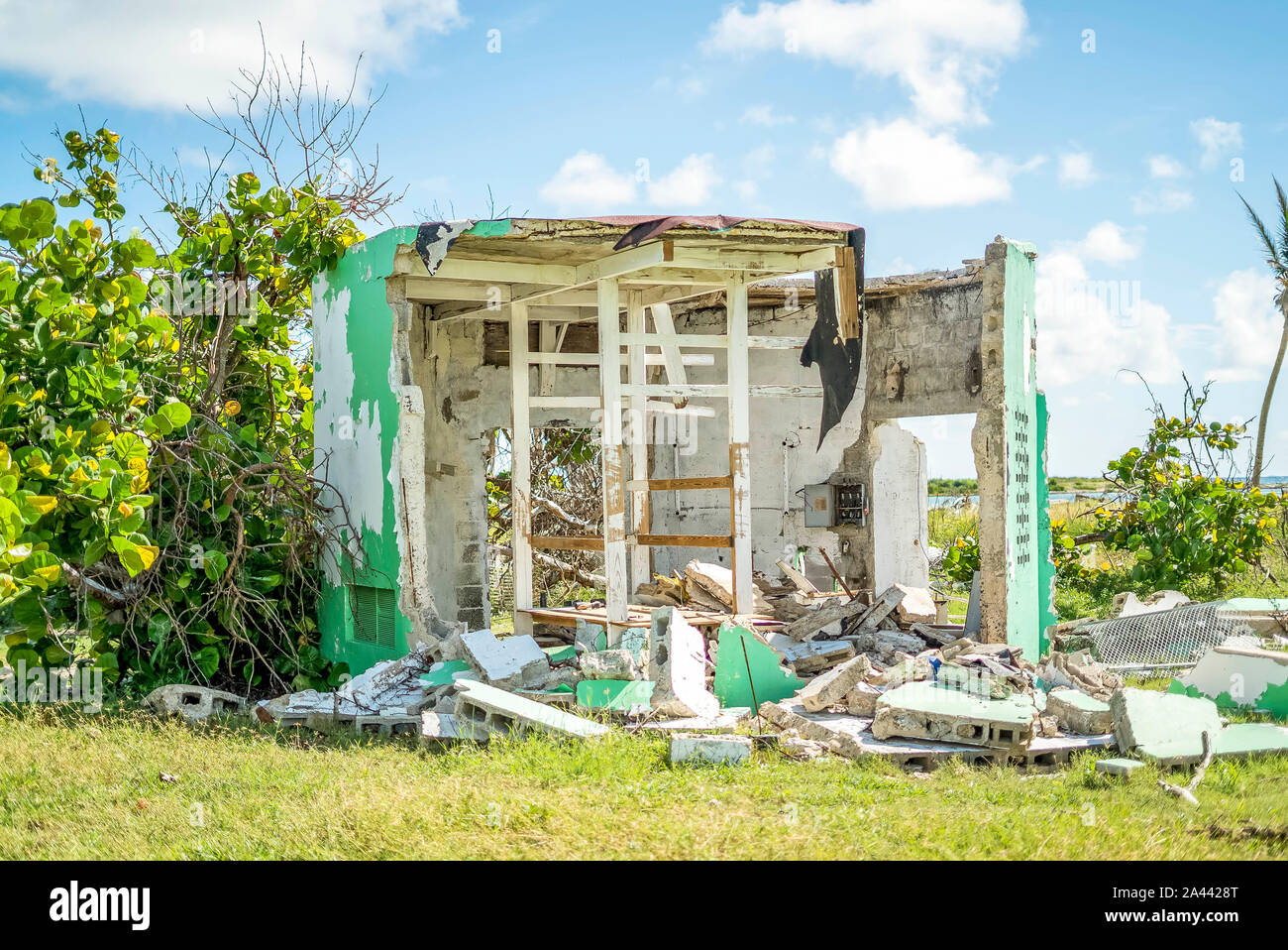 damage building after hurricane storm on st.maarten Stock Photo - Alamy