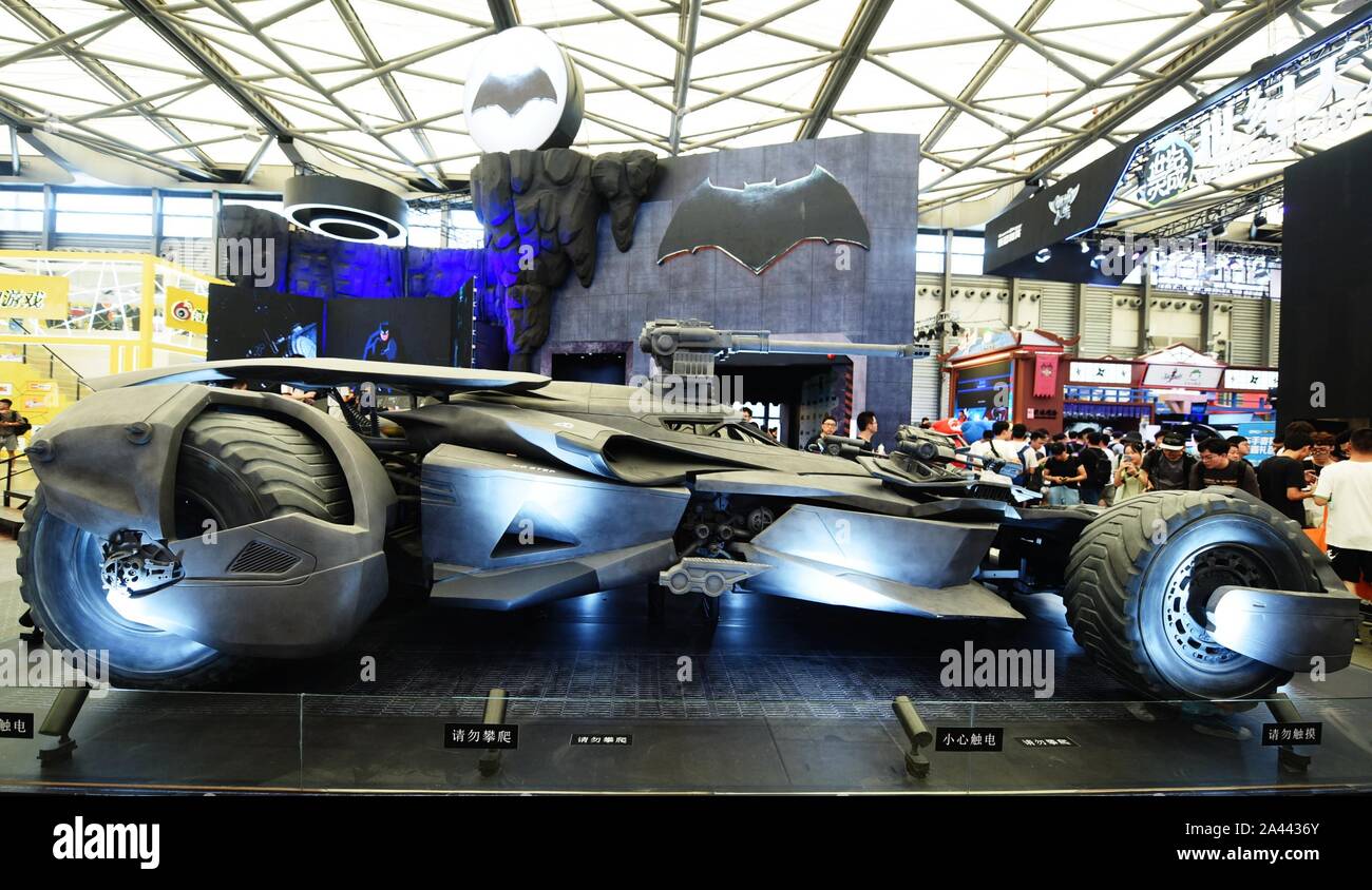 Life sized replica hi-res stock photography and images - Alamy