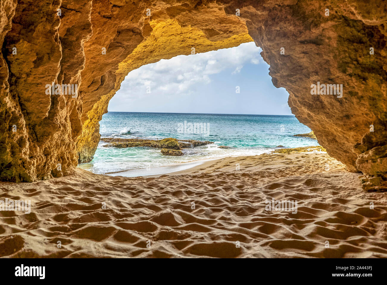 Cupecoy beach hi-res stock photography and images - Alamy