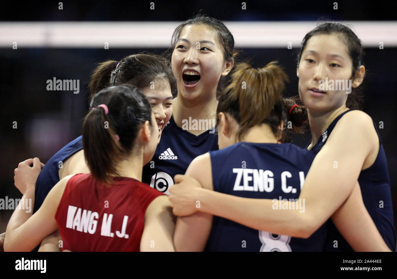 China Womens National Volleyball Team Celebrate After Scoring During