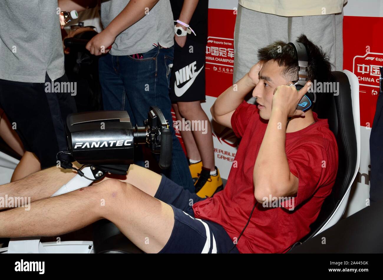 Luo Hanchen, a Chinese professional basketball player of Shanghai ...