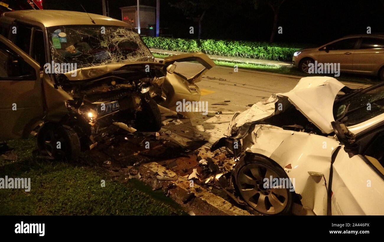 Collided vehicles hi-res stock photography and images - Alamy