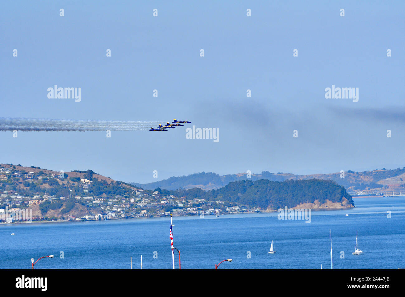 Blue angel fighter jet hi-res stock photography and images - Alamy