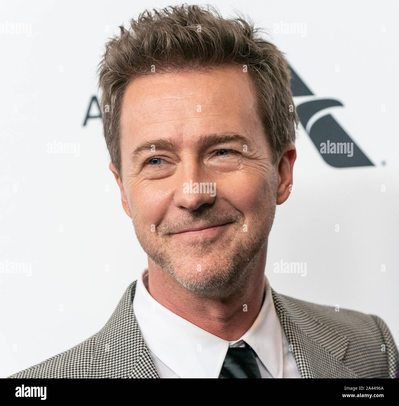 Director edward hall hi-res stock photography and images - Alamy