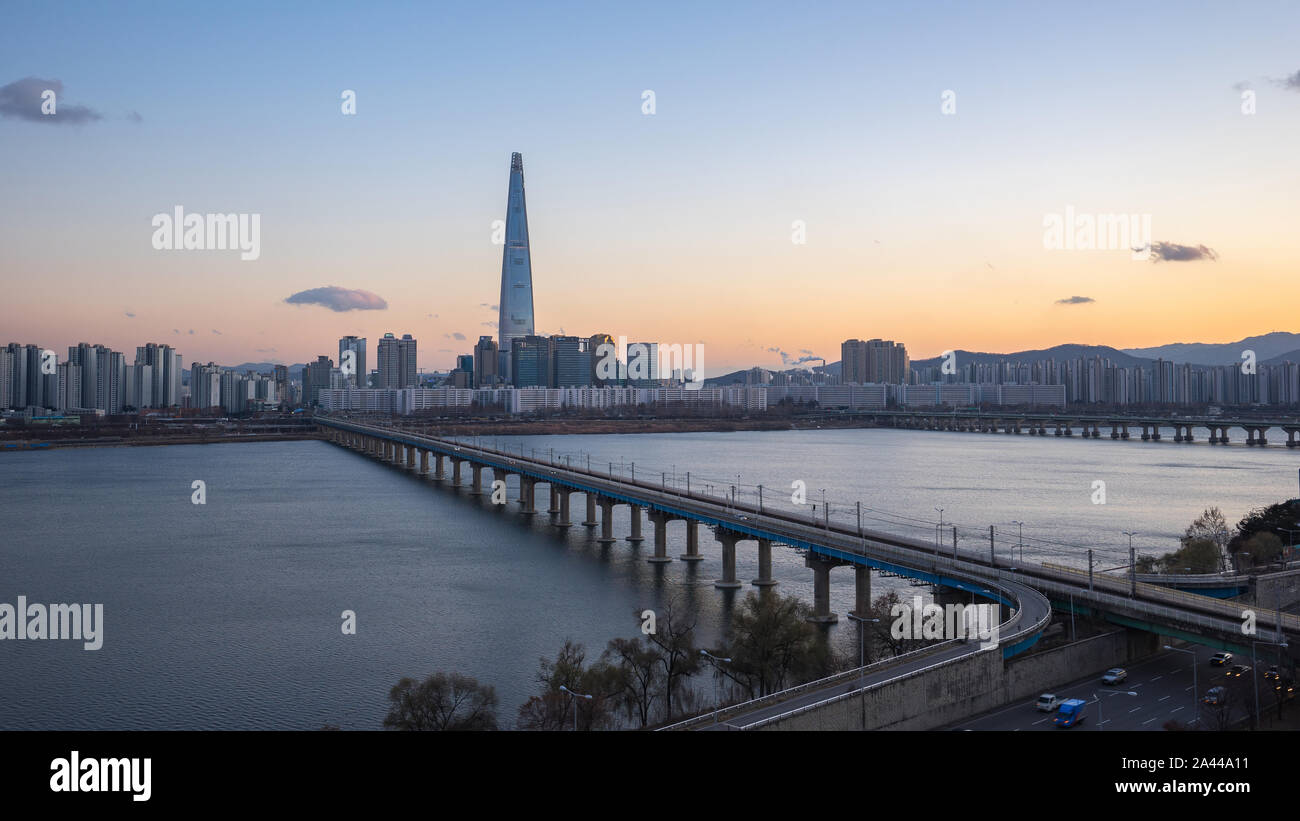Korean river hi-res stock photography and images - Alamy