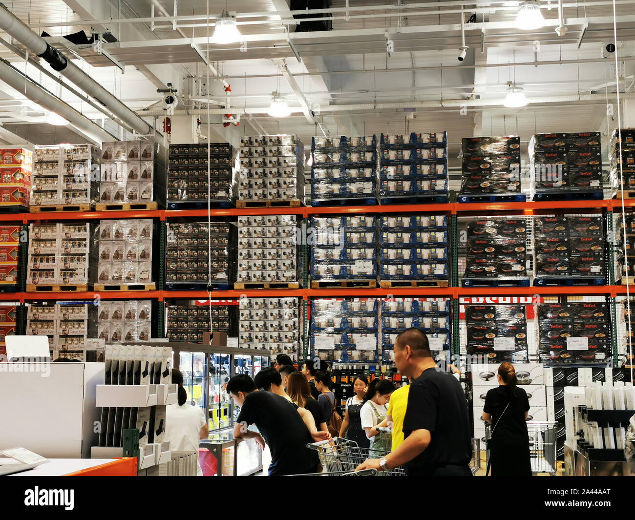 The costco store in shanghai hi-res stock photography and images - Alamy