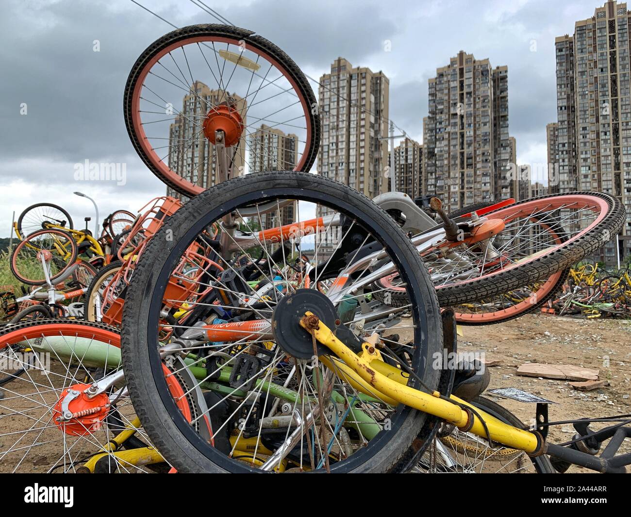 China bike cemetery hi-res stock photography and images - Alamy