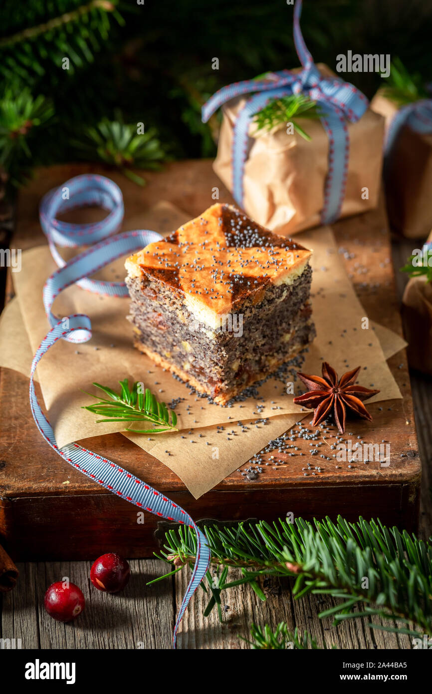 Packed cake hi-res stock photography and images - Alamy