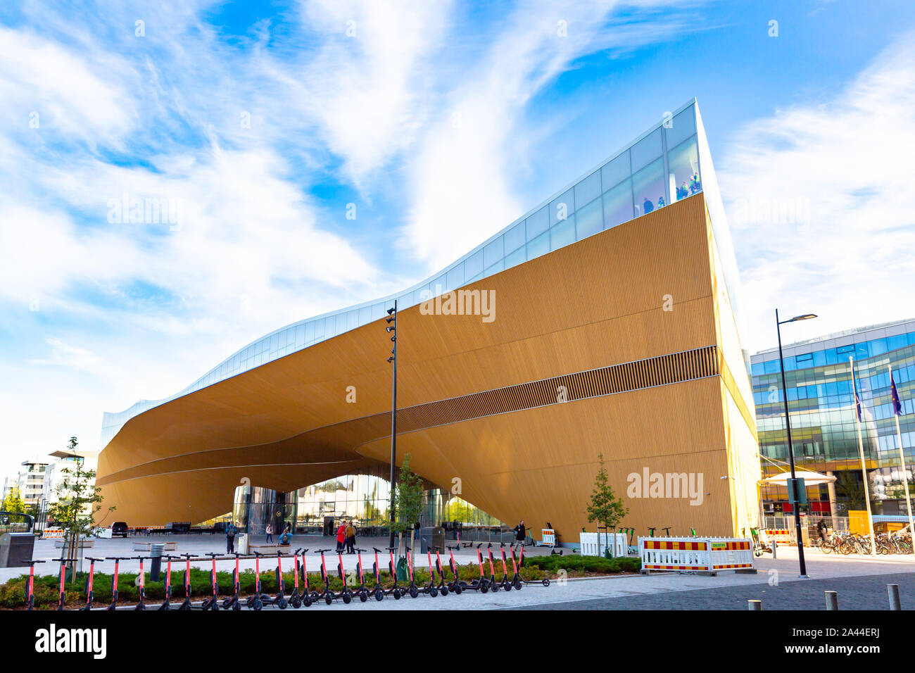 Central structures hi-res stock photography and images - Alamy
