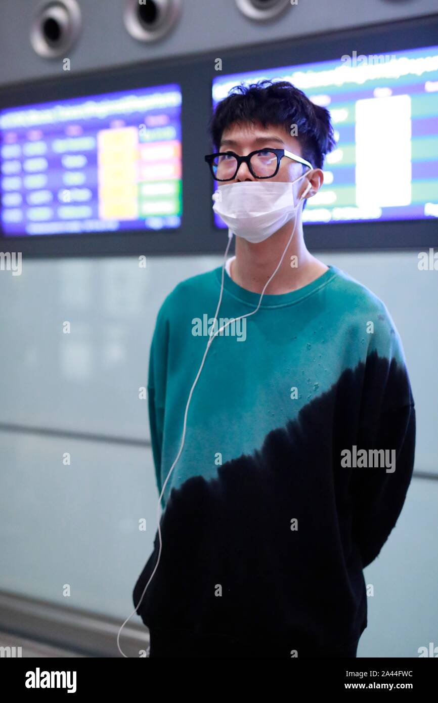 Chinese singer Fan Chengcheng, the younger brother of actress Fan ...