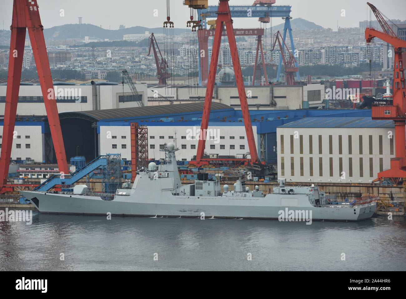 China's first domestically built aircraft carrier, the Type 001A ...