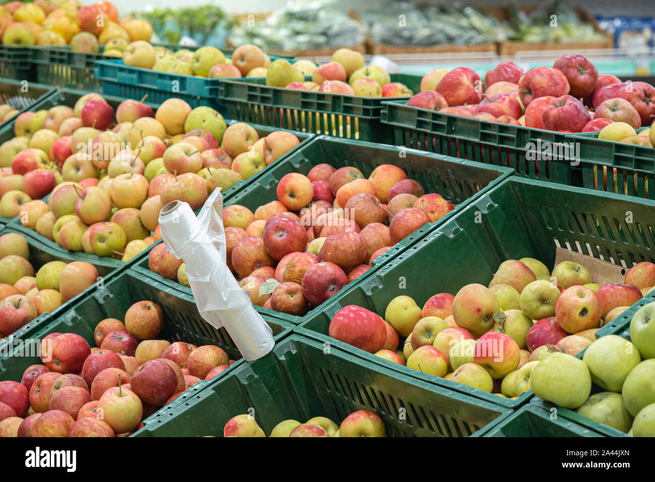 Grocery Store Apples Year Old at Fiona Wesley blog