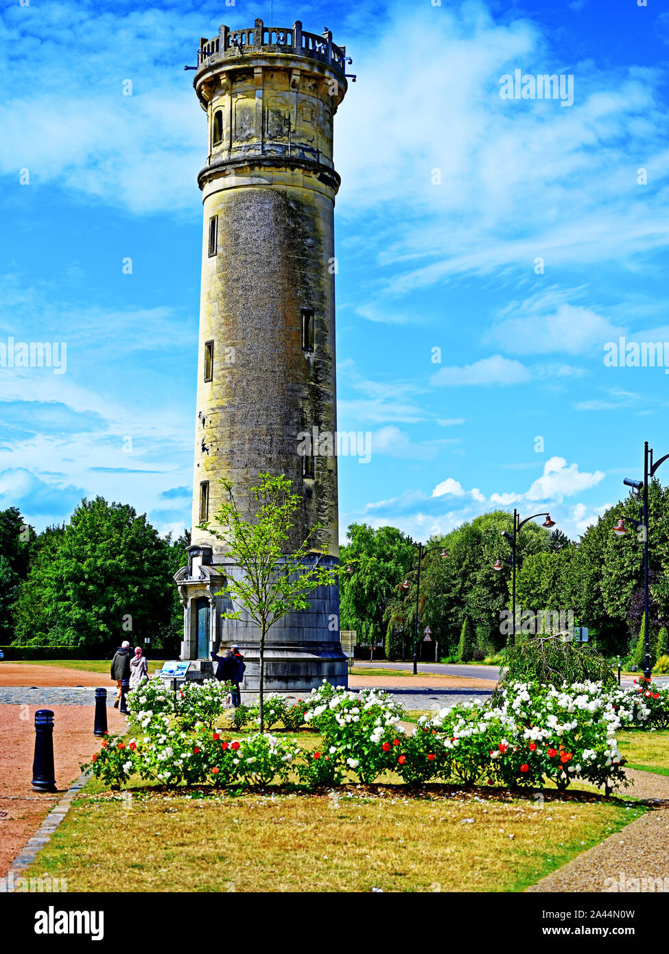 Lighthouse gas station hi-res stock photography and images - Alamy
